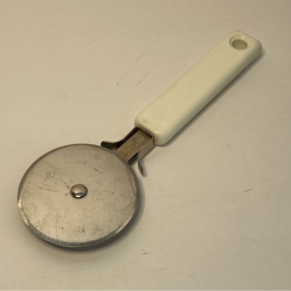 Ecko Unlimited | Kitchen | Ecko Vintage Pizza Cutter Stainless Steel ...